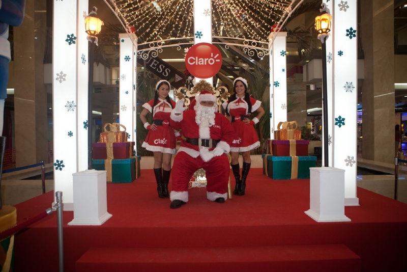 Claro le da la bienvenida a la Navidad | LatinOL.com Vida Social