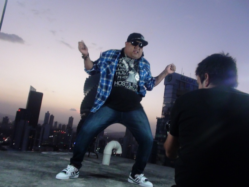 El cantante RD Maravilla, ahora es goloso | LatinOL.com Música
