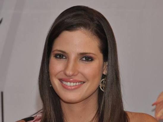 Carolina Fábrega se casa por lo civil | LatinOL.com SpotFASHION