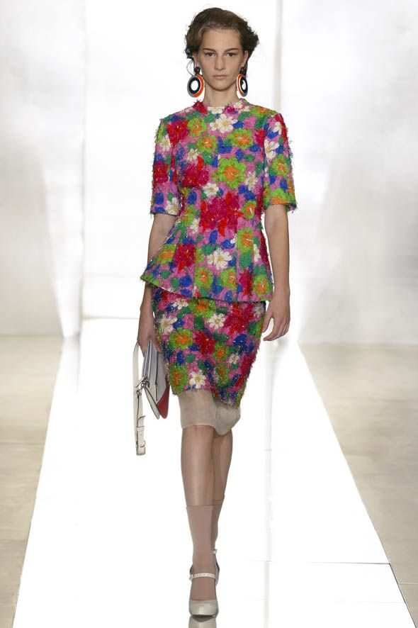 Flores extravagantes lo último en la moda | LatinOL.com SpotFASHION