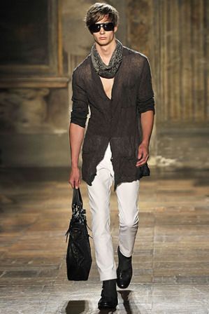 Los jeggings muy de moda en los hombres esta temporada | LatinOL.com ...