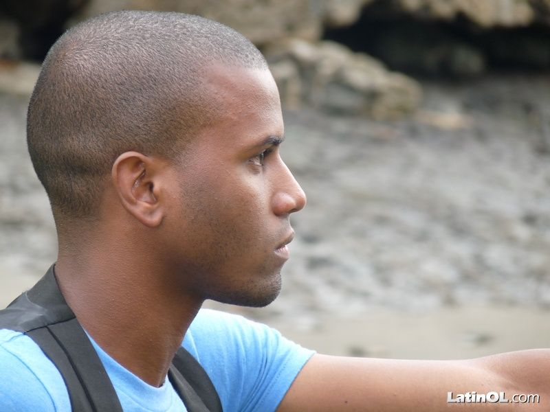 Jonathan Fajardo, entre imágenes y moda | LatinOL.com SpotFASHION