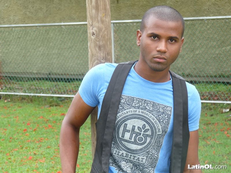 Jonathan Fajardo, entre imágenes y moda | LatinOL.com SpotFASHION