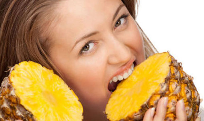 ¿Sabes por qué tienes esa sensación extraña en la boca al comer piña ...