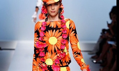 Flores extravagantes lo último en la moda | LatinOL.com SpotFASHION