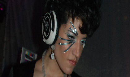 Sara Castro arrasa en Alemania | LatinOL.com Música