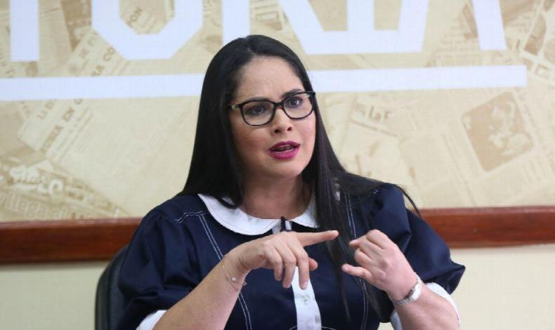 Zulay Rodríguez emitió su derecho al sufragio | LatinOL.com Vida Social